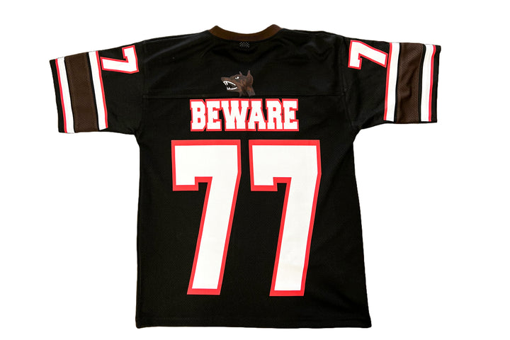 TuffCrowd.Com – Tuff Crowd